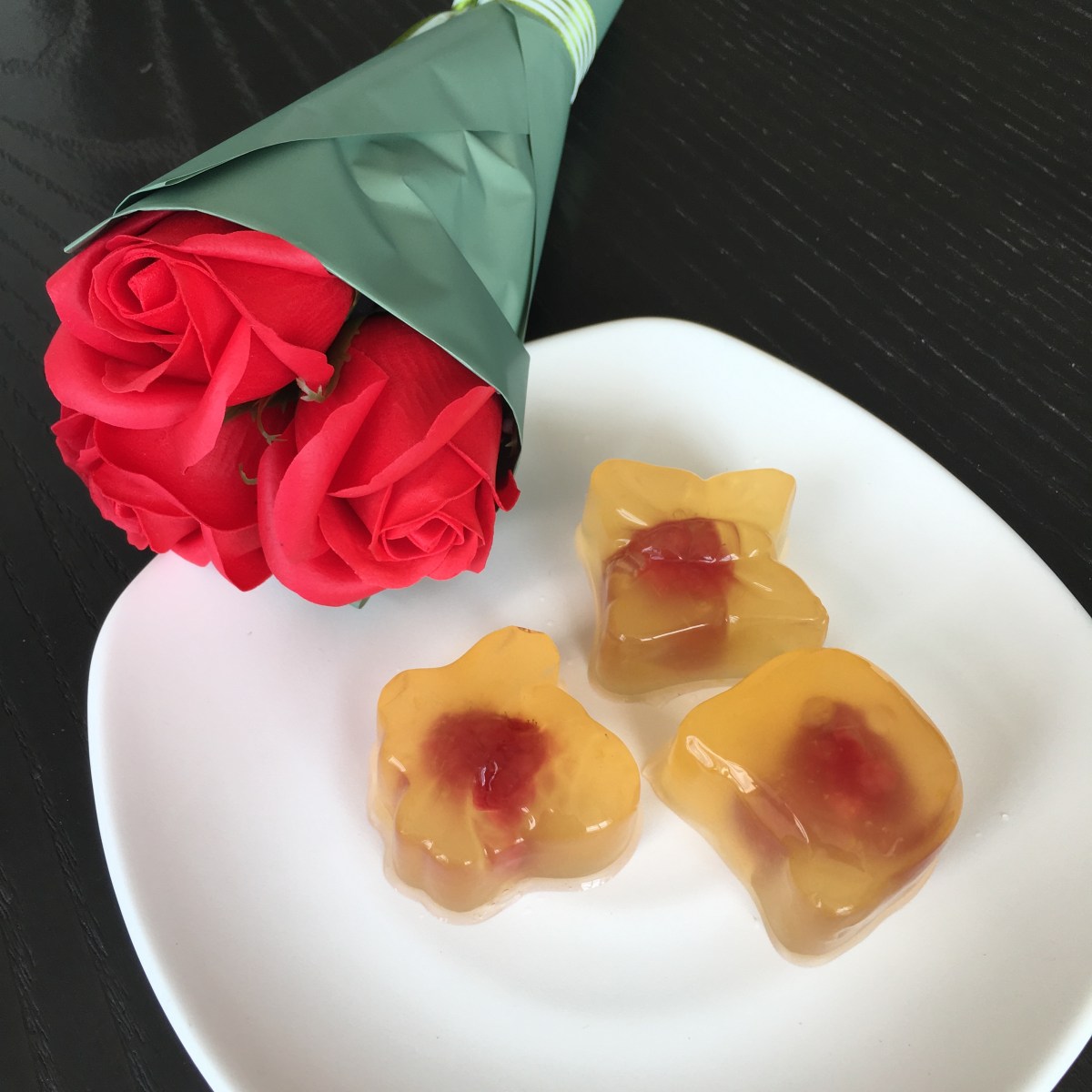 Raspberry and Mandarin Orange Jelly – Still Feeling Peckish